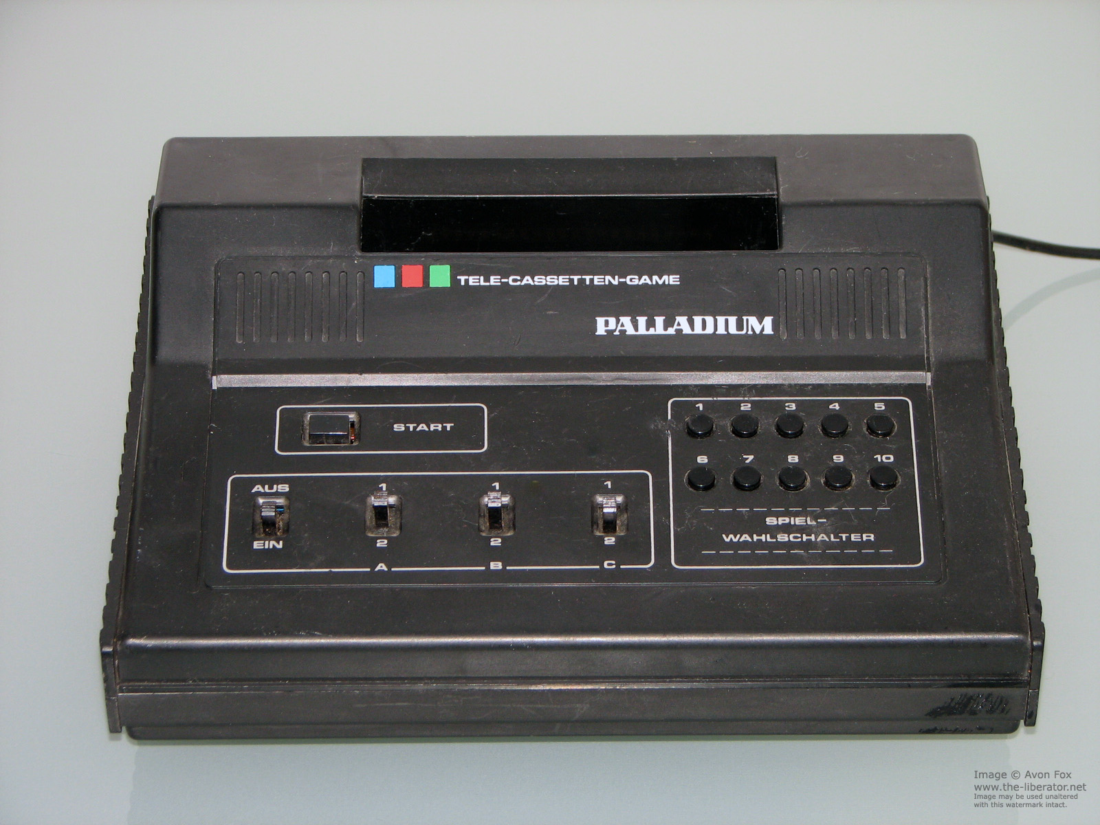 Palladium Tele-Cassetten-Game Game Console